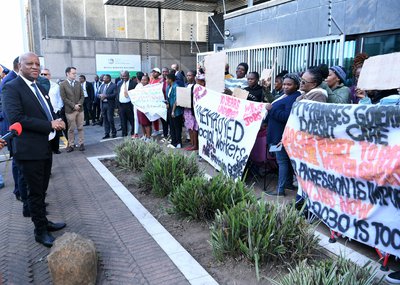 Ntuli ropes in national govt as unemployed social workers stage sit-in