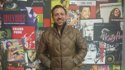 Paul Diamond Joins Us In Studio