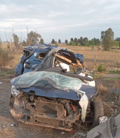 Four people killed in R59 crash involving trucks