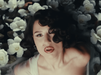 RAYE says 'personal aches and pains' inspired new music