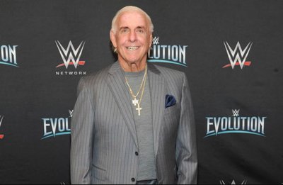 Ric Flair pays tribute to late WWE legend | East Coast Radio