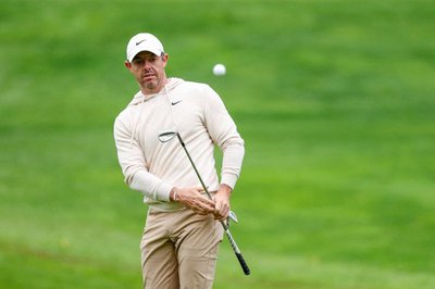 McIlroy shares Dubai lead with Ballesteros mark in sight