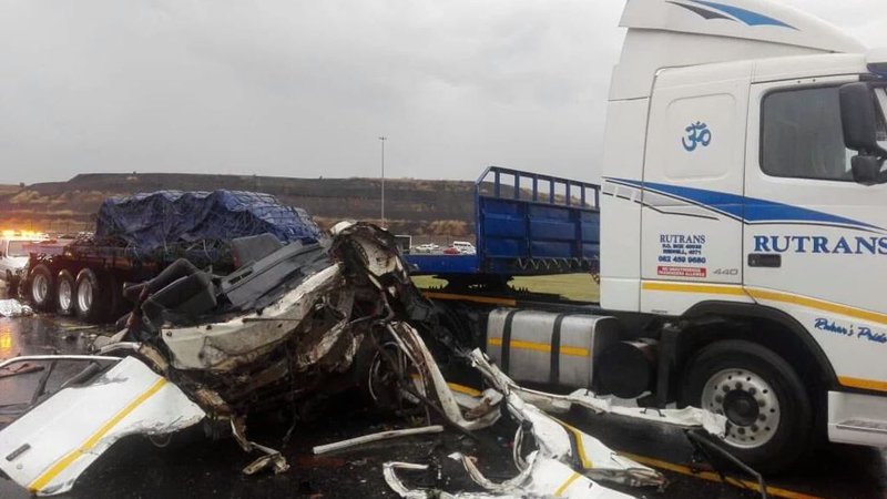6 killed in horror N3 crash