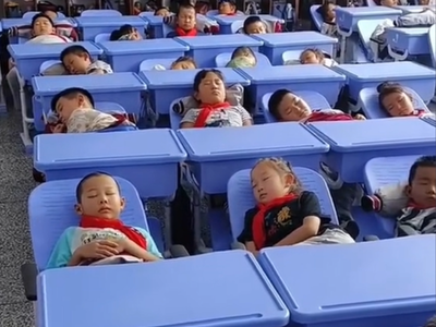 Video shows kids napping on nap desks at school
