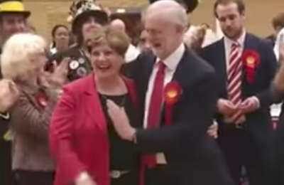 This is probably the world's most awkward high-five fail EVER!