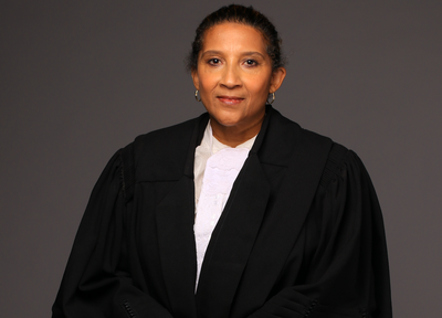 'Die Hof' beloof om hope drama na die kassie te bring!