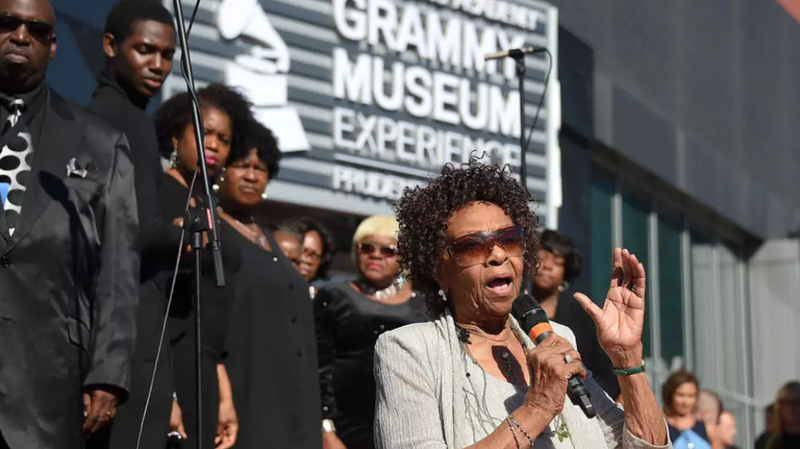 Grammy-winning Cissy Houston, mother of Whitney, dies at 91