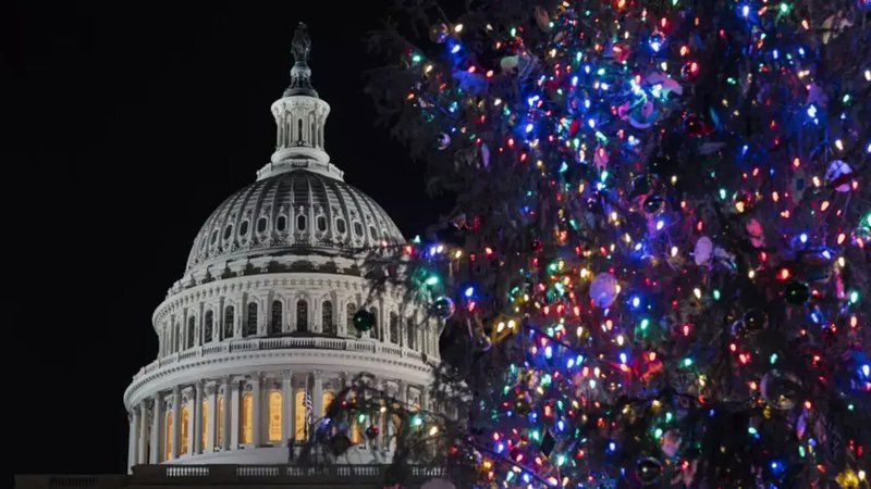 US Congress passes bill to avert shutdown