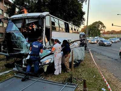 Two die in Umbilo bus crash