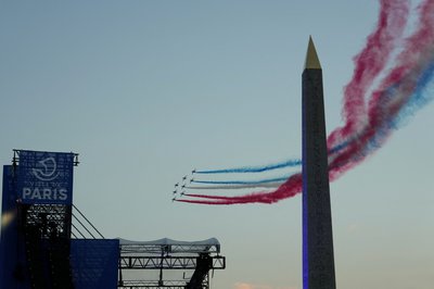 Rugby World Cup kicks off with French victory