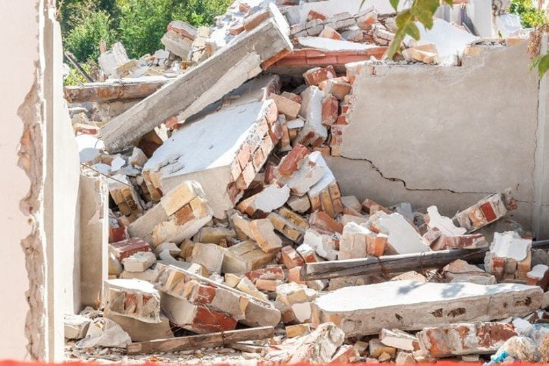 Toll rises to 14 in Brazil building collapse