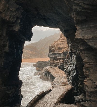 WATCH: Hole in the wall at Thompsons Bay Beach