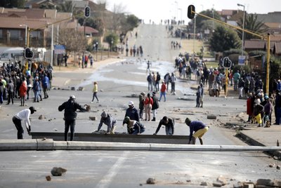 Third force ‘undoubtedly’ behind deadly Tembisa protest, says official