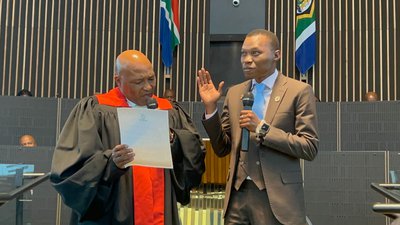 New captain, same crew: Newly elected Joburg mayor retains MMCs