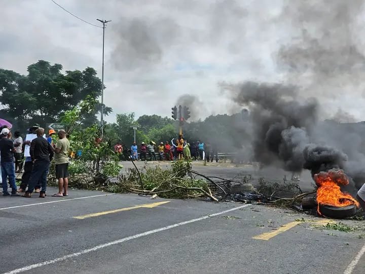 WATCH: Community protest hits Verulam