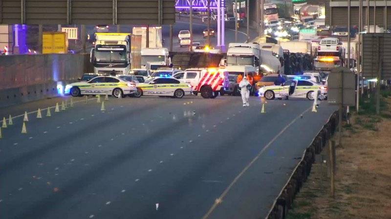 Police probe deadly R59 Highway shooting in Alberton
