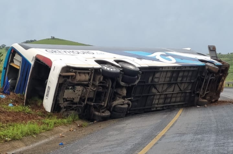 Five killed, several injured in Mpumalanga bus crash on R33