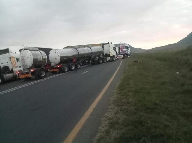 Truck blocks N3 in both directions near Harrismith