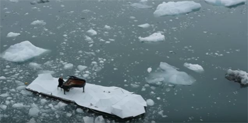 Italian pianist's breathtaking performance in Arctic