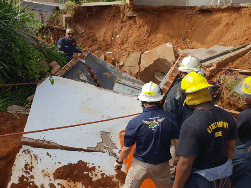 Man trapped in Bluff wall collapse