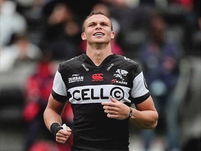 Vote for Curwin Bosch and you could WIN a signed jersey!