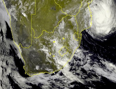 Cyclone Dineo's arrival sparks flood scare in Limpopo