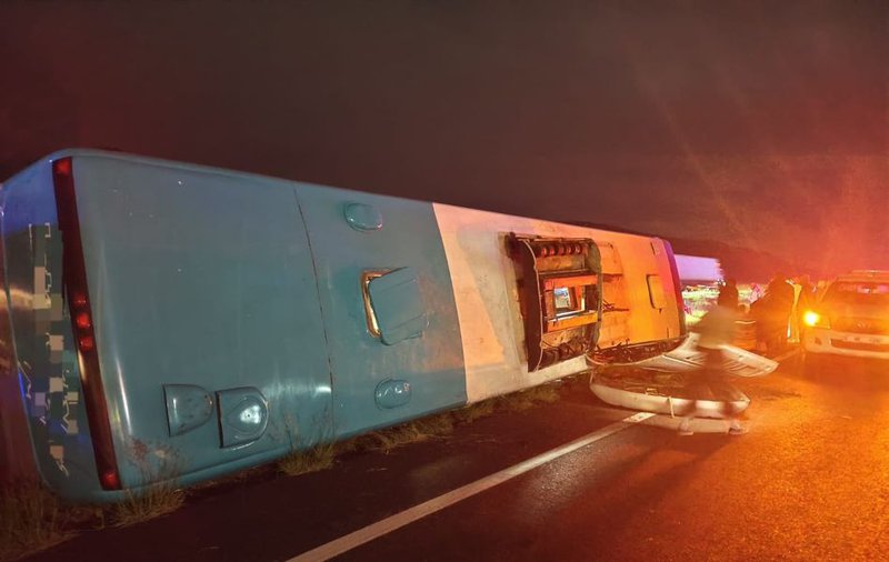 25 injured in N3 Tugela crash involving trucks and bus