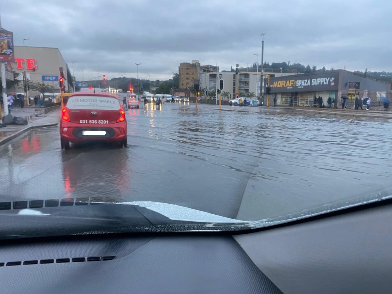 WATCH: Massive sinkhole, flooded roads cause havoc on Durban roads