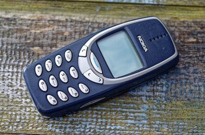 #ThrowbackThursday: The iconic Nokia 'Brick' is returning!