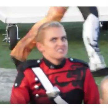 Funny keyboard player steals show