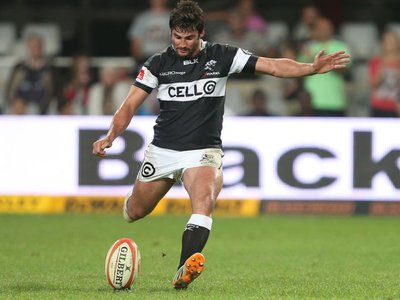 Cronje at 10 for the Sharks