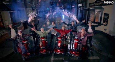 One Direction debuts new video