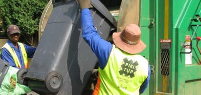 Pikitup continue to clean up despite strike