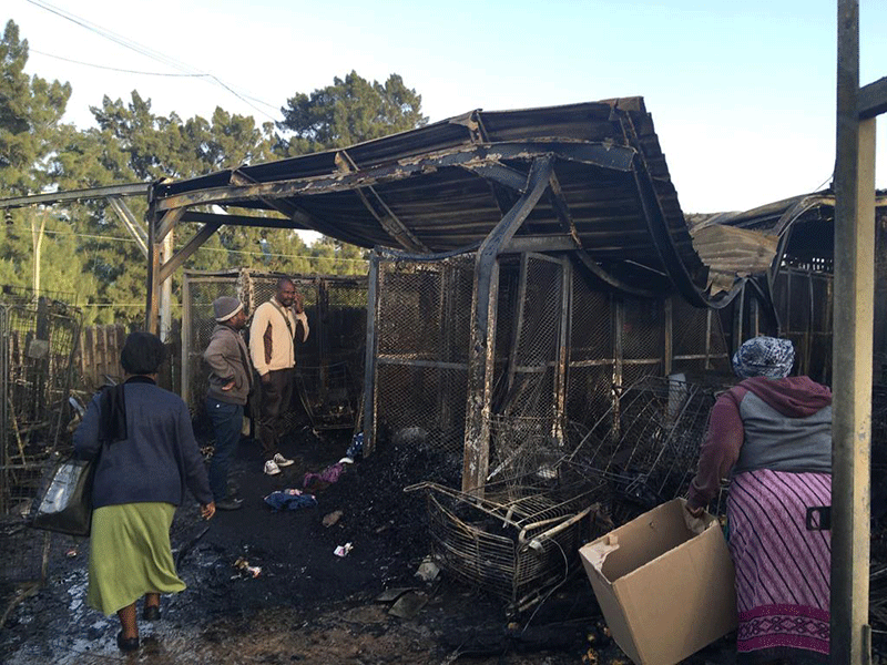 PHOTOS: Blaze destroys Pinetown storage units