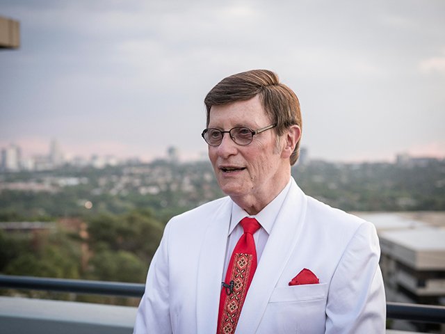 Veteran news anchor Riaan Cruywagen turns 70