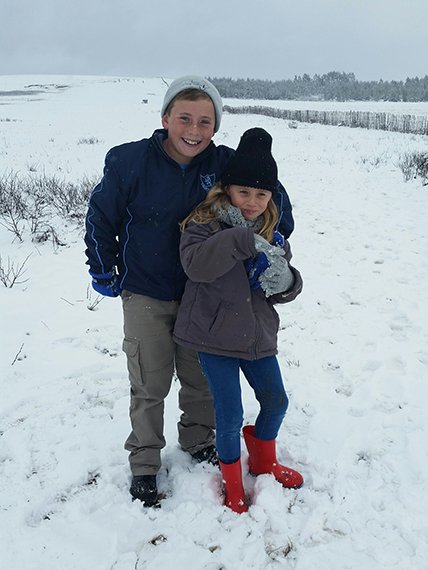 East Coasters flock to Midlands for KZN snow day