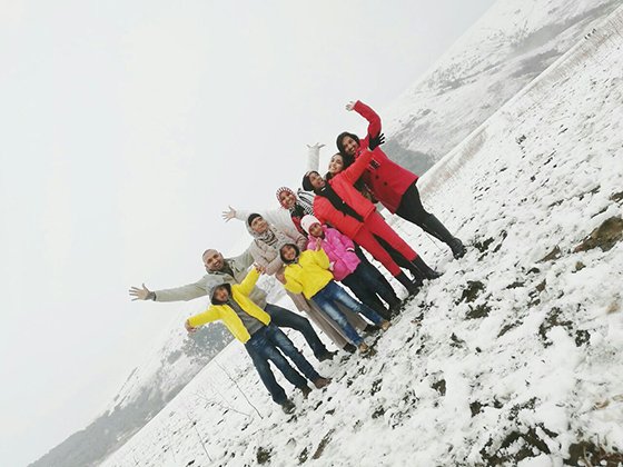 East Coasters flock to Midlands for KZN snow day