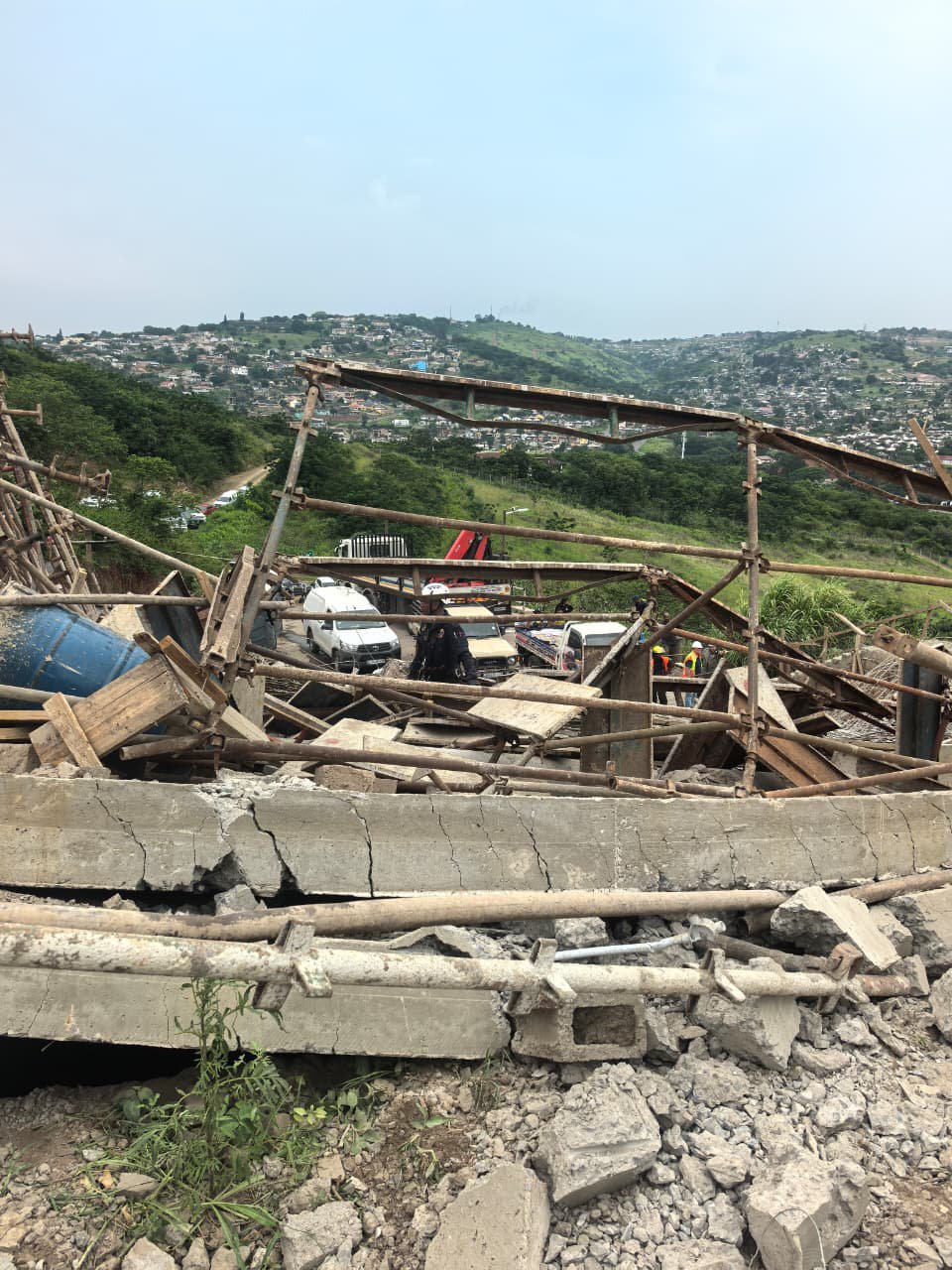 IN PICTURES: Efforts continue to rescue Verulam temple collapse victims