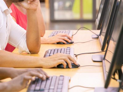 SA city rolls out digital learner’s licence tests across all driving ...