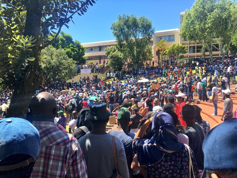 LISTEN: Academics lead #FeesMustFall march to Parliament